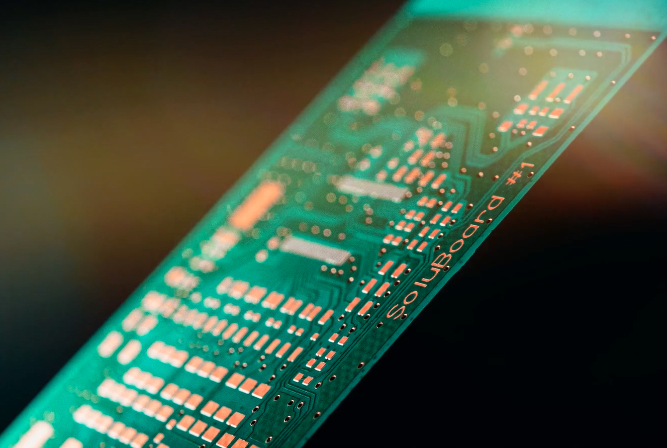 Unveiled: recyclable printed circuit boards - Recolight